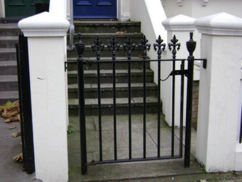 Iron Gates London, Wrought Iron Gates, Cast Iron Gates, Steel Gates ...